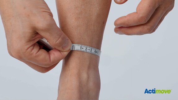 Sports Edition Ankle Stabilizer, Criss-Cross Straps | Actimove